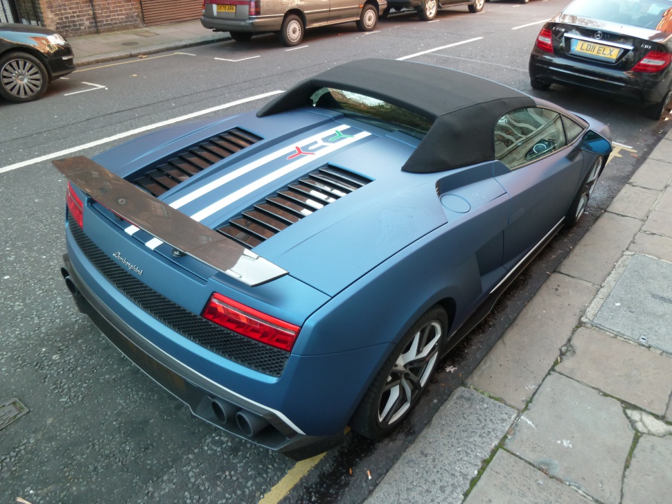 Lamborghini Gallardo technical specifications and fuel economy